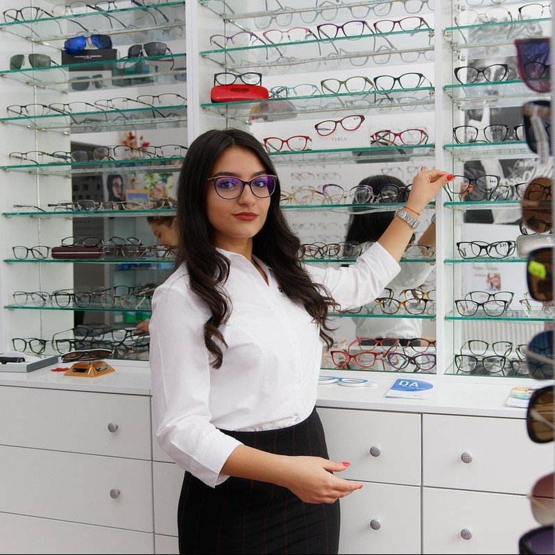 Best Eye Hospital in Delhi, Cataract suegery , LASIK & Retina Specialists